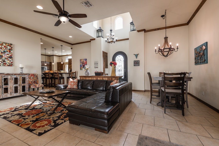 Villa De Lujo Hill Country En Comunidad Cerrada - Ideal Para Grupos Grandes - Kerrville, TX