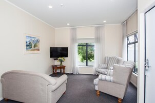 Televisor de ecrã plano de 42 polegadas com canais por cabo, televisor 