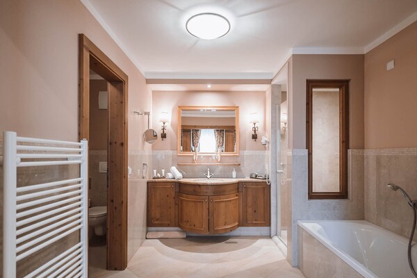 Majestic – Unique Spa Resort - Reischach