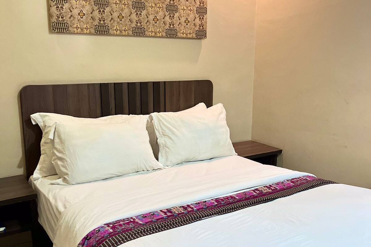 Quarto Individual Superior, 1 cama de casal, sem janelas | Wi-fi grátis, roupa de cama fornecida 