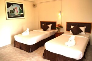 Quarto Twin Standard | Cortinas/cortinados opacos, Wi-fi grátis, roupa de cama fornecida 