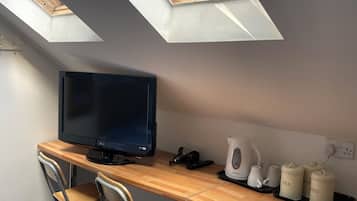 Quarto Familiar | Wi-fi grátis, roupa de cama fornecida