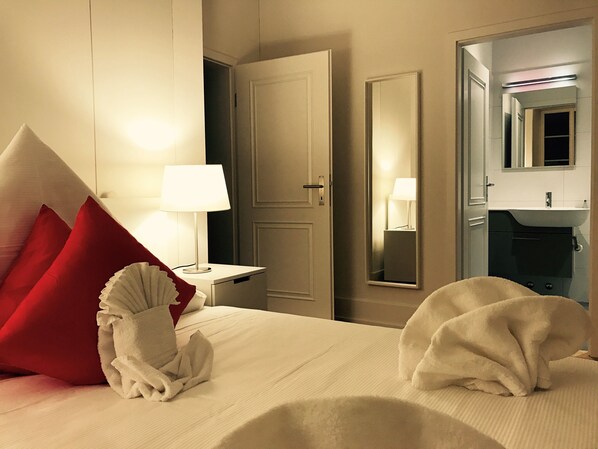 Apartamento de Luxo, 3 quartos, vista para o lago, junto ao lago | Ferro/tábua de engomar, Wi-fi grátis 