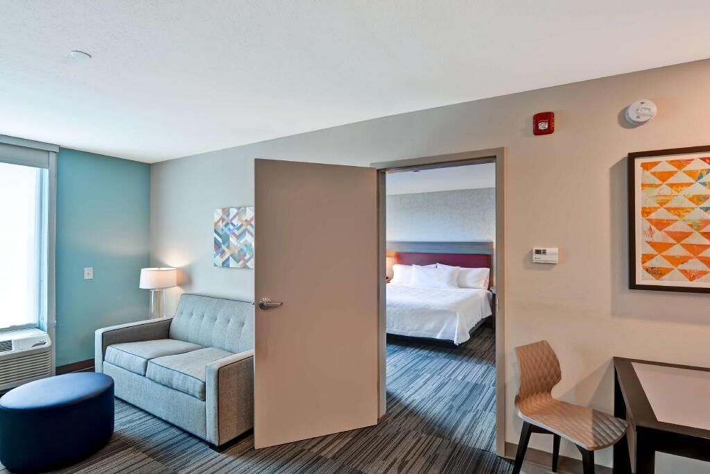 Ferro/tábua de engomar, Wi-fi grátis, roupa de cama fornecida 