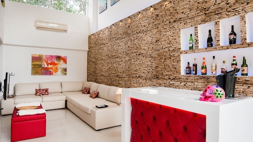 Comfortable 2 Bedroom Condo Near Las Perlas Beach - Cancún