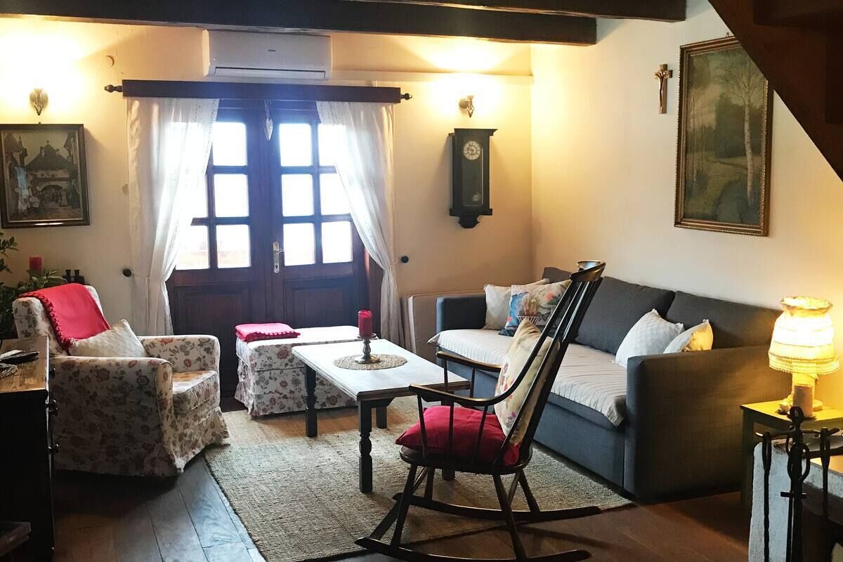 Authentic House In A Peaceful Village - Croatia