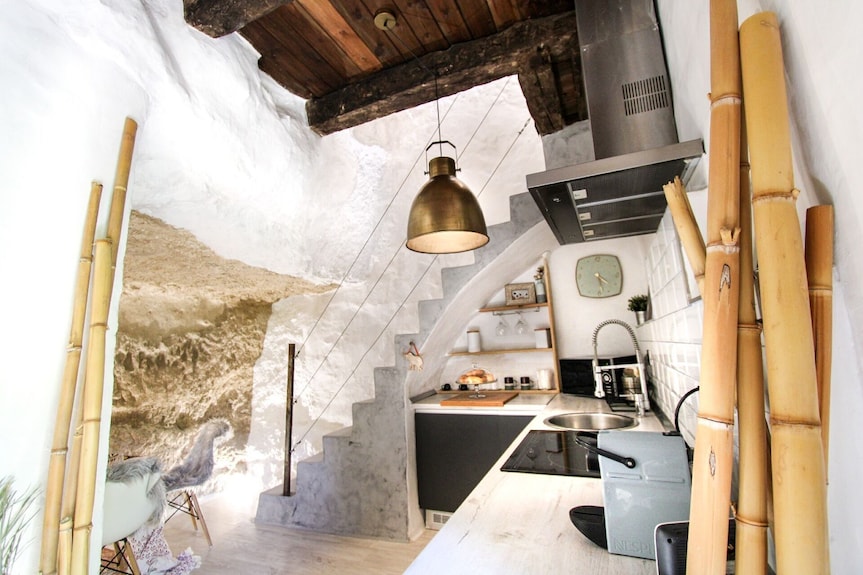 Xuq Toeristenonderdak Group, Ogof - Jorquera