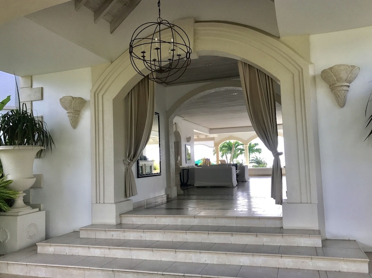 Hermosa Vista Al Mar Villa W. Tenis, Piscinas Y Gimnasio. Parroquia De St James. - Barbados