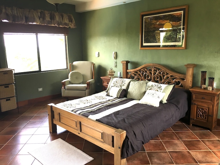 Ubicado En La Selva Tropical Con Fabulosas Vistas Sin Obstáculos. - Orotina