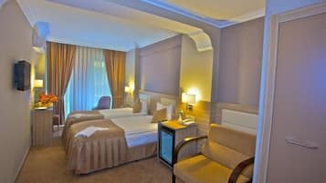 Cofre no quarto, secretária, quartos insonorizados, Wi-fi grátis