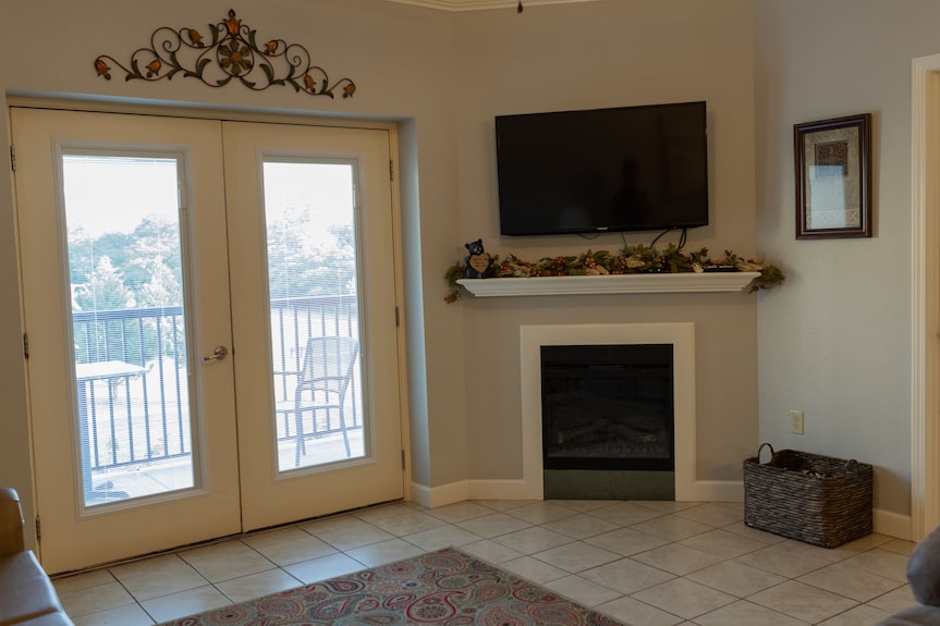 Mountain View Condo - Spacious Condo To Make You Feel At Home In Pigeon Forge Tn - Pigeon Forge, TN