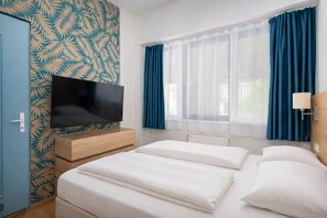 Quarto casal standard, banheiro privativo | Wi-Fi de cortesia, roupa de cama