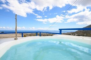 Deluxe One Bedroom Sea View Villa with Hot Tub - Perasto | Vista da varanda
