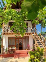 Quarto Duplo, 1 quarto, vista parcial para o oceano, em frente ao mar | Com decoração personalizada, com mobília individualizada, secretária 