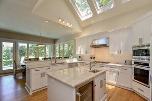 Casa, 5 quartos, banheira, vista para o campo de golfe (115 Bufflehead Drive) | 5 quartos, Wi-fi grátis, roupa de cama fornecida