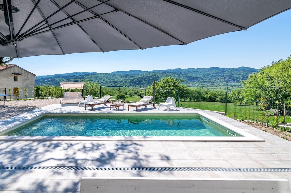 Stone Villa Ideal For Family Vacation - Croatia