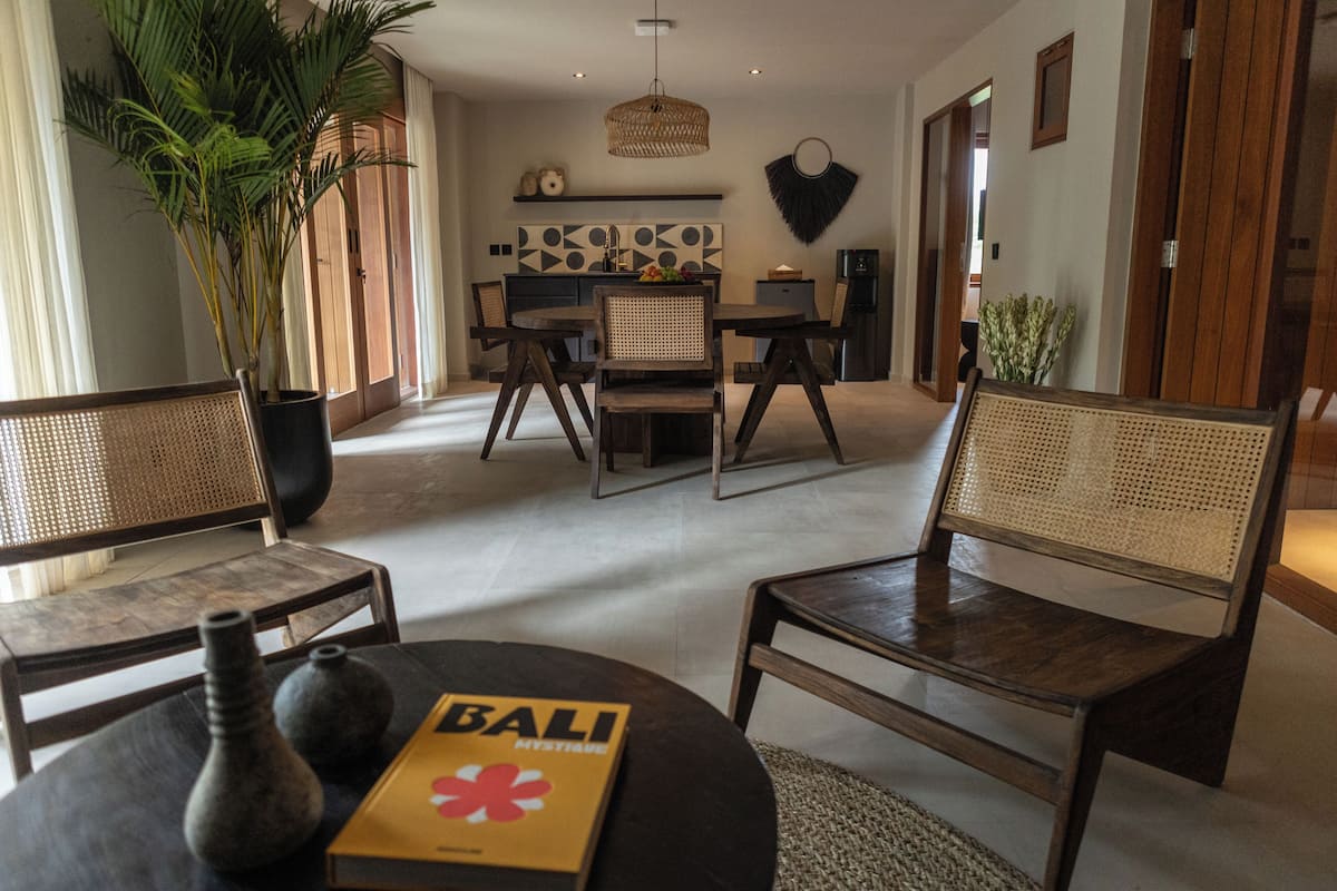 Apartamento Superior, 2 quartos, vista para a piscina | Sala de estar