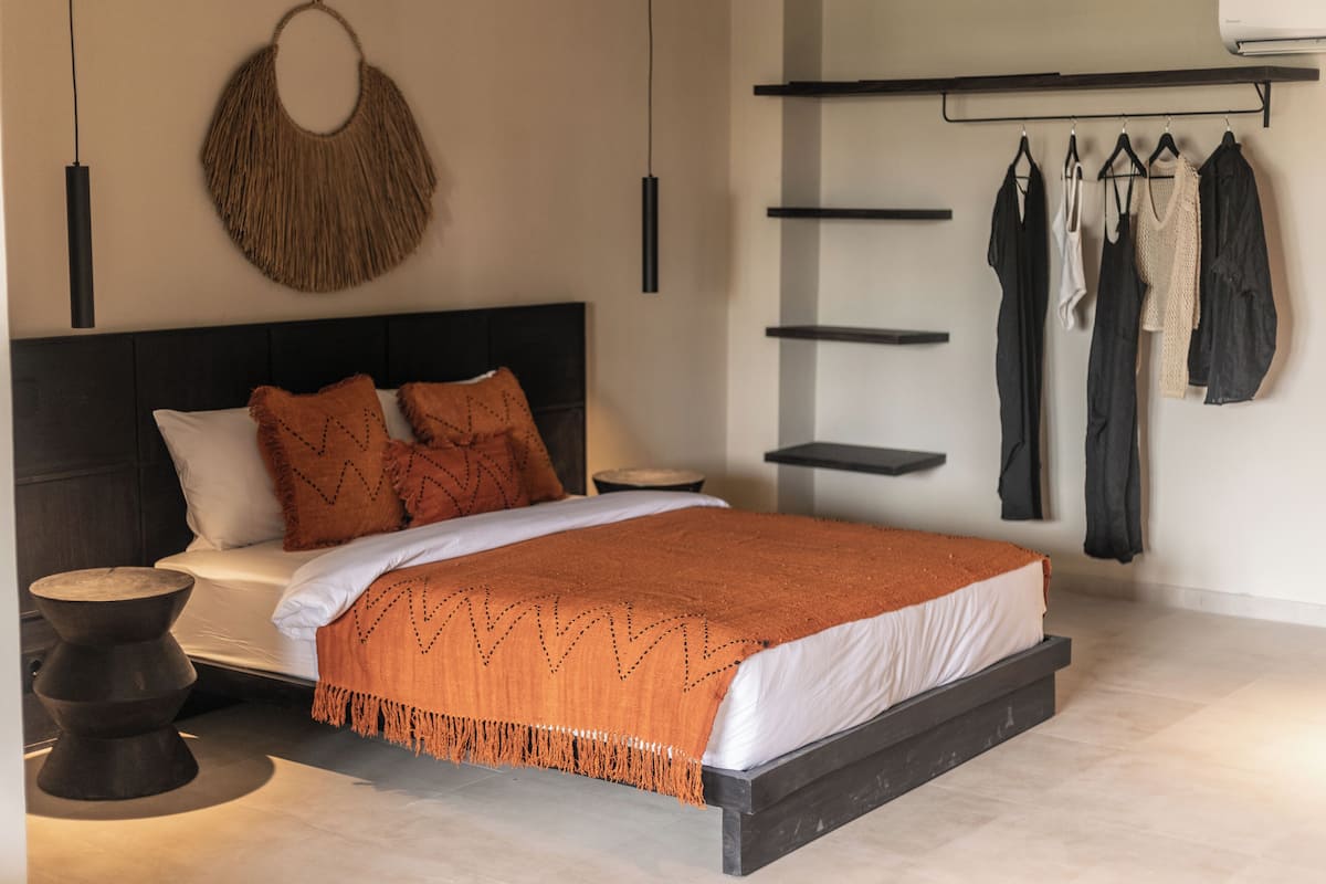 Apartamento Superior, 1 quarto, Vista para a cidade | 1 quarto, cofre no quarto, Wi-fi grátis, roupa de cama fornecida 