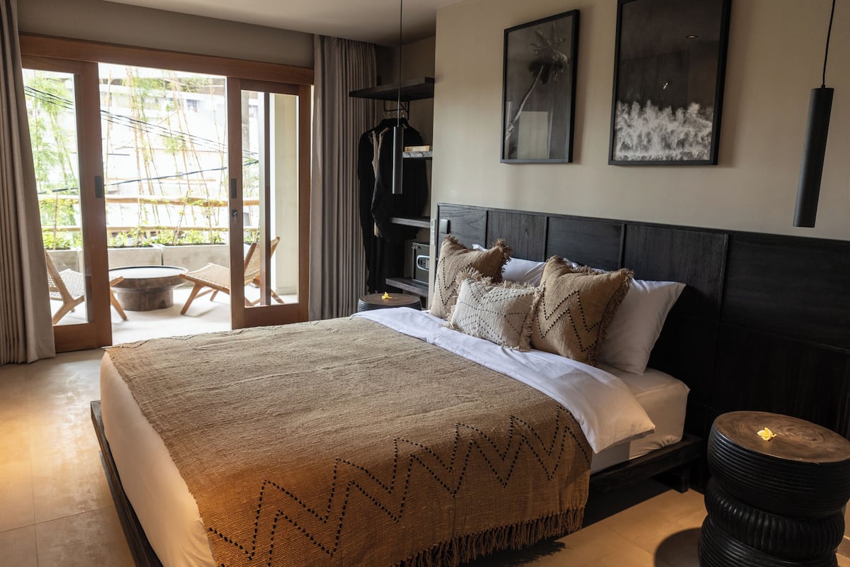 Quarto Duplo Comfort | 1 quarto, cofre no quarto, Wi-fi grátis, roupa de cama fornecida 