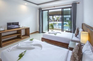 Quarto Deluxe, 1 quarto, não fumadores, vista para a piscina | Vista do quarto
