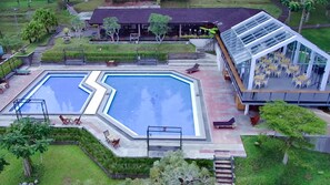 Piscina exterior 