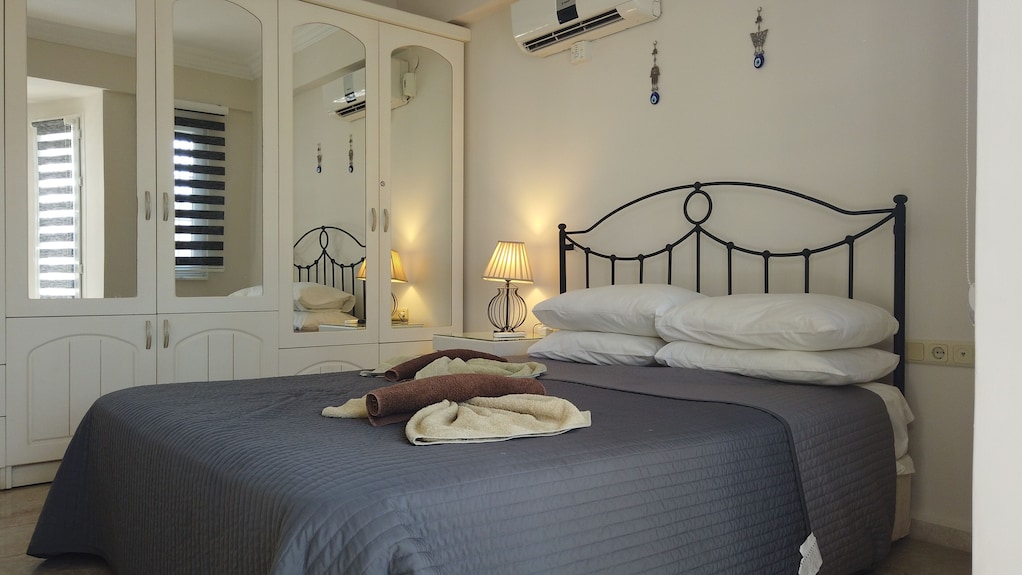 Calis Beach - Hermosa Villa De 4 Dormitorios Con Piscina Privada Y Wifi - Fethiye