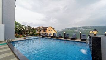 Piscina exterior