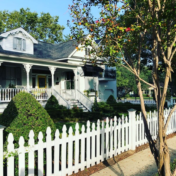 John Thomas Bed And Bath - Monroe, LA