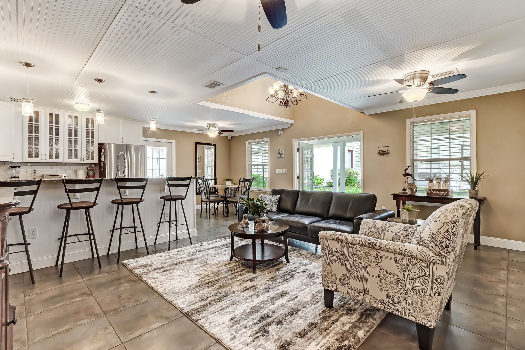 Graceful Southern Guesthouse + Outdoor Living Area - 橙園