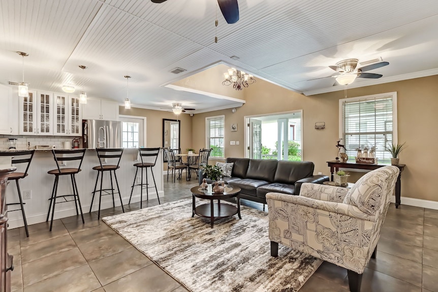 Graceful Southern Guesthouse + Outdoor Living Area - 橙園