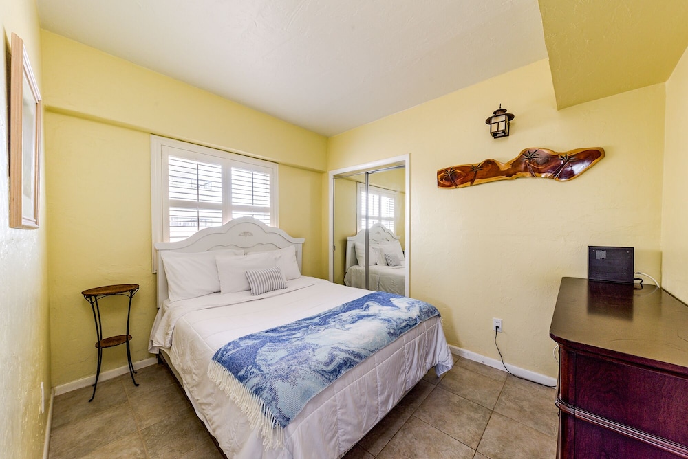 Beach Front Shorething Luxurious Condo; Superb View, Direct Beach Access - Jacksonville Beach, FL