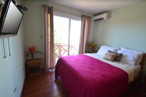 2 quartos, secretária, ferro/tábua de engomar, Wi-fi grátis 