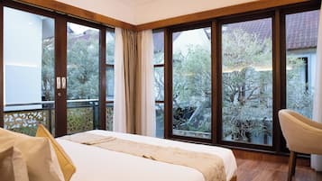 Vila, 2 quartos, piscina particular | Roupas de cama premium, frigobar, cofres nos quartos, escrivaninha