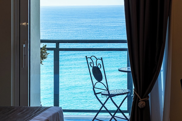 Quarto casal luxo, vista para o mar | Terraço/pátio