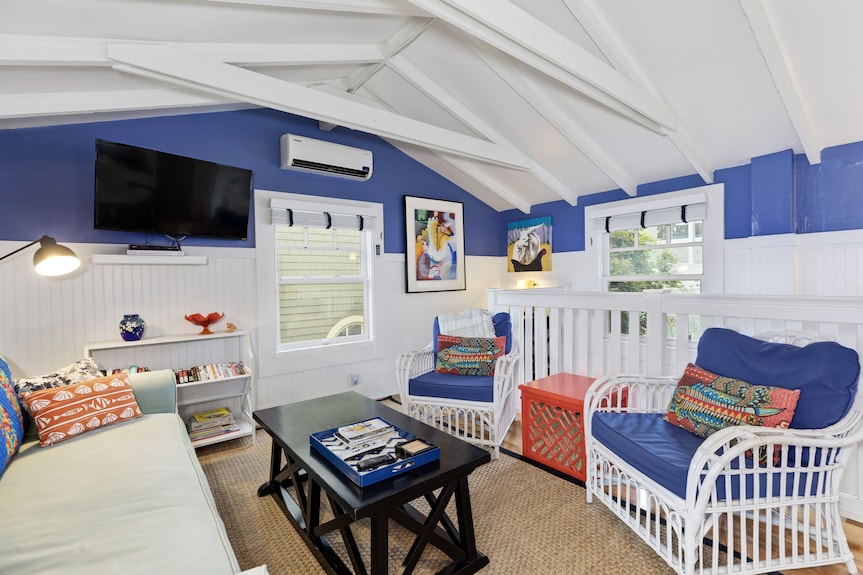 Best Beach Location In Santa Monica! Our Summer Stretches Through Fall! - 로스앤젤레스