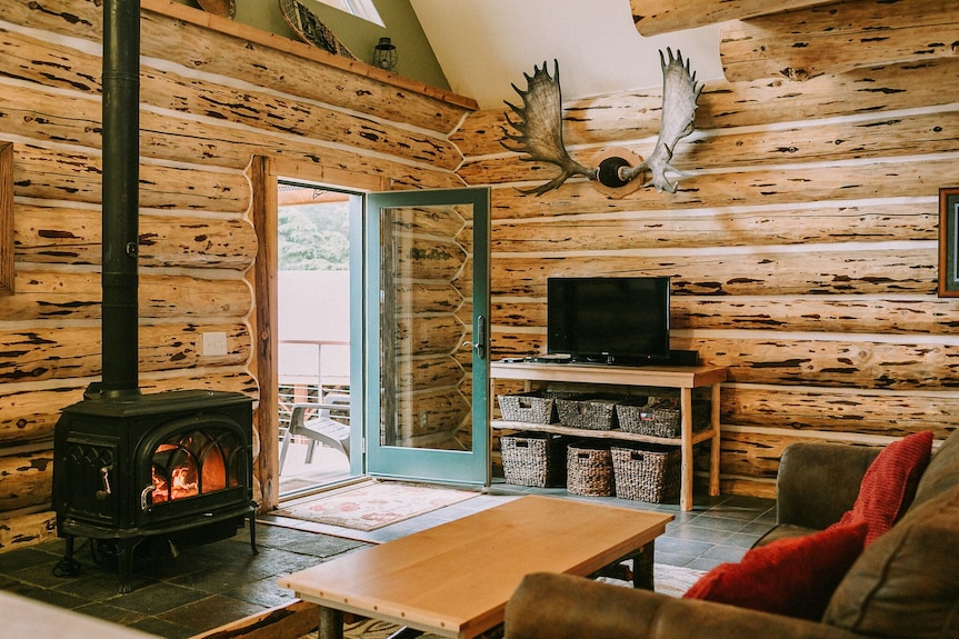 Private Log Home On Kenai Lake! - Alaska