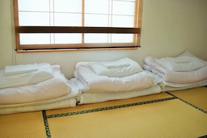 Quarto família | Cofres nos quartos, quartos à prova de som, Wi-Fi de cortesia