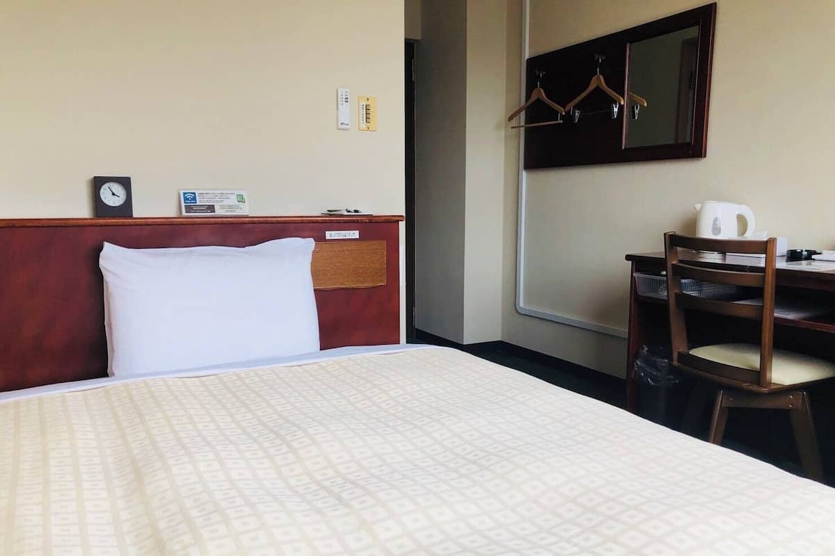 Quartos insonorizados, Wi-fi grátis, roupa de cama fornecida 