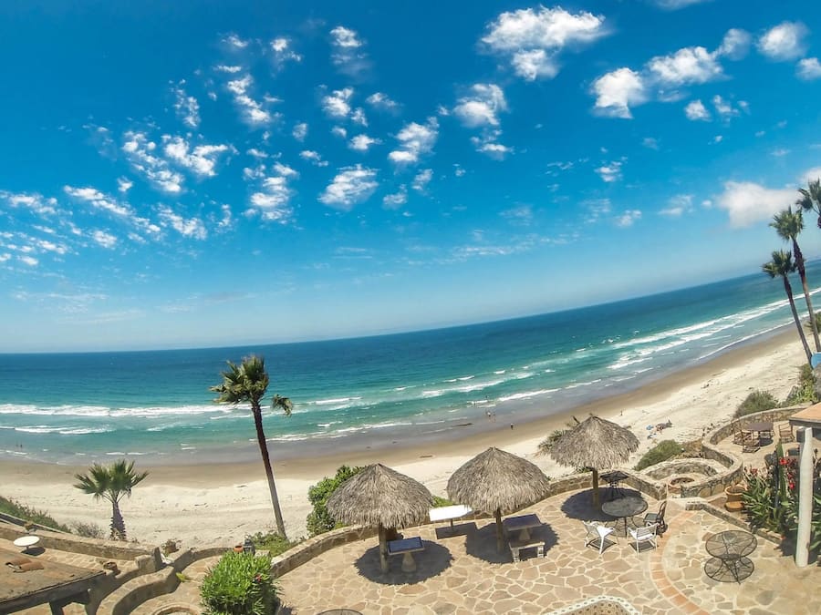 Na praia