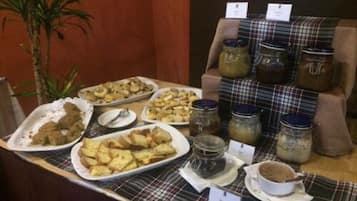 Café da manhã continental grátis todos os dias