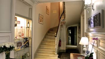 Entrada (vista interior)