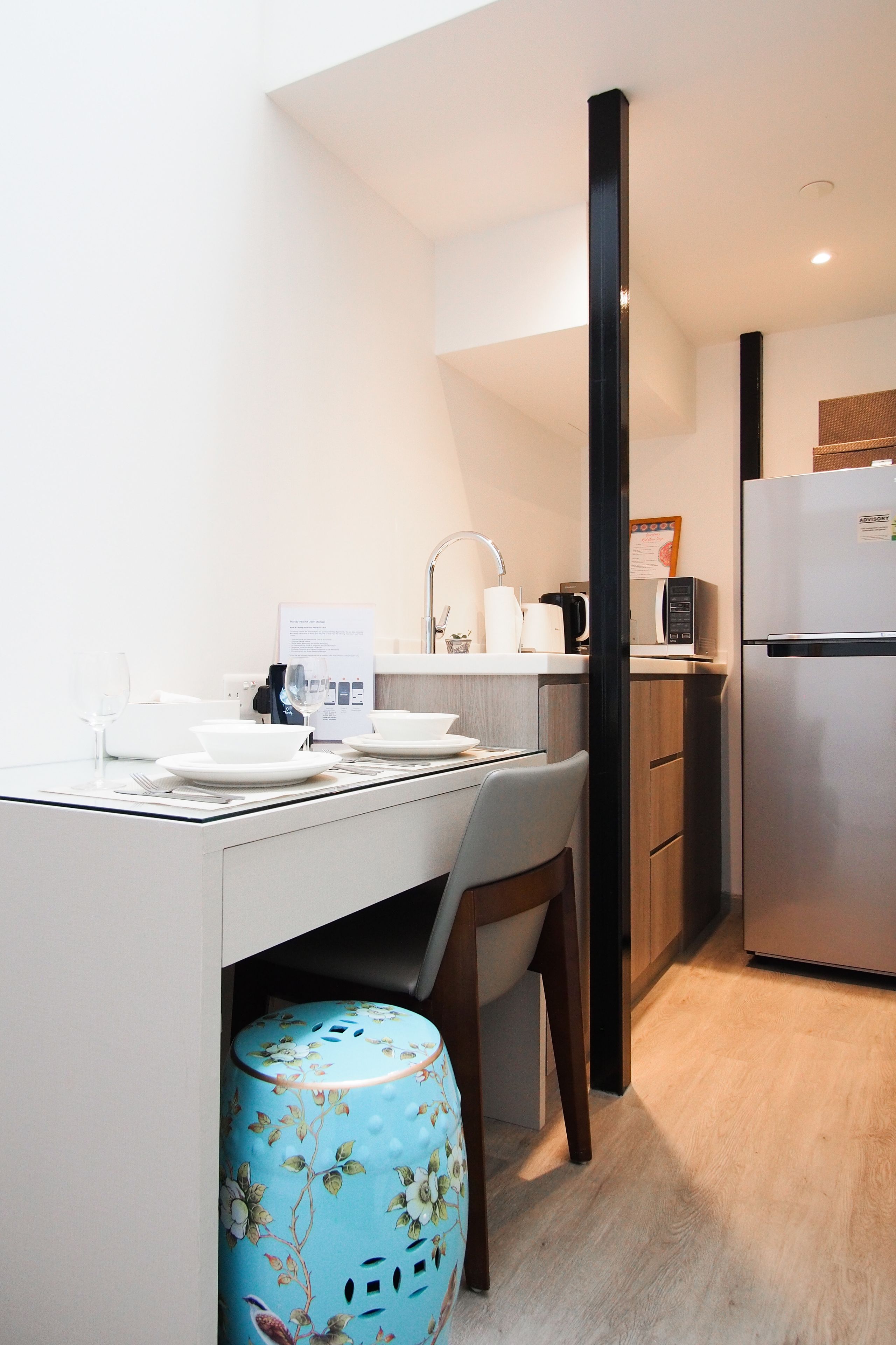 Loft | Cofre no quarto, secretária 