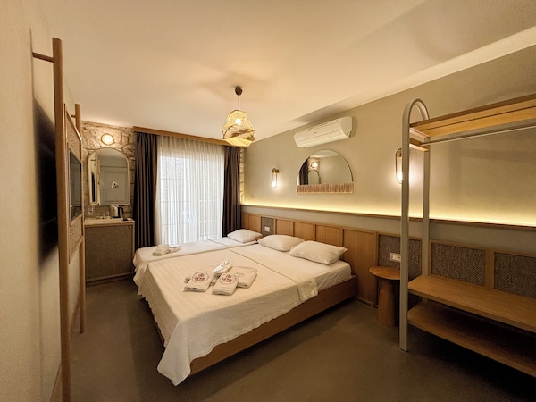 Monk Alacati - Adults Only - Ilıca