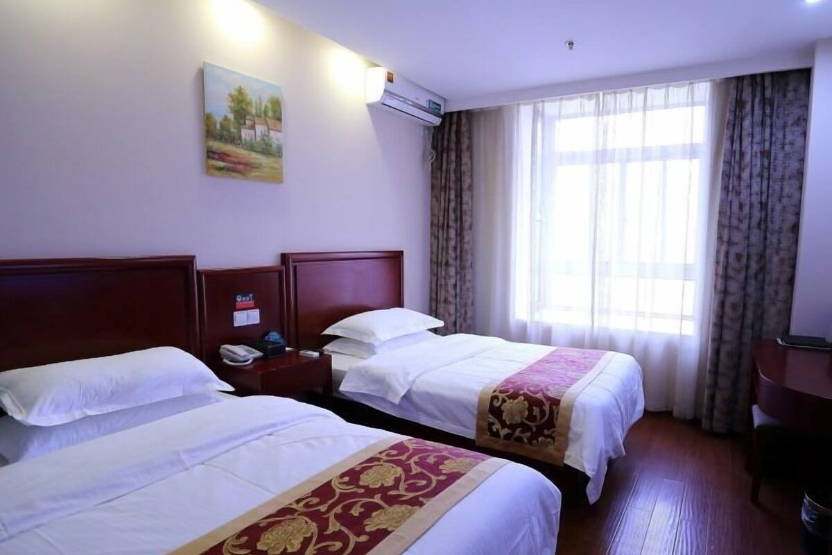 Quarto Familiar | Cofre no quarto, Wi-fi grátis