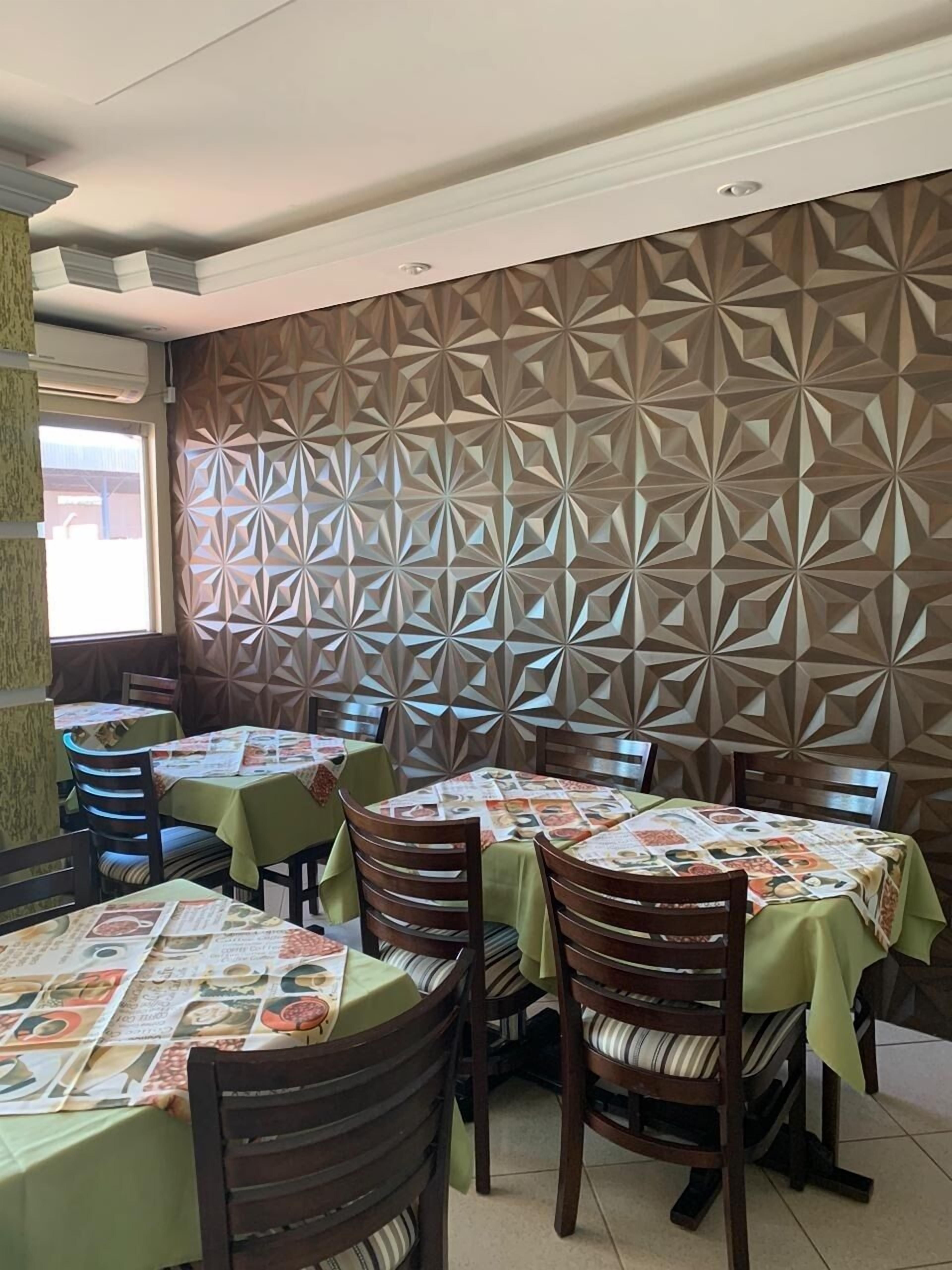 Pequeno-almoço tipo buffet diário incluído 