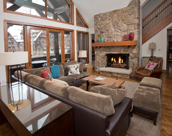 Lavish 3br 3.5ba Bachelor Gulch  Steps To Lifts 3 Bedroom Condo By Redawning - Sylvan Lake State Park, Eagle