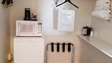 Quarto casal, 2 camas Queen | Minirrefrigerador
