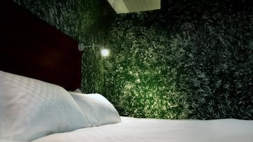 Quarto Clássico com Cama de Casal | Roupa de alta qualidade, com decoração personalizada