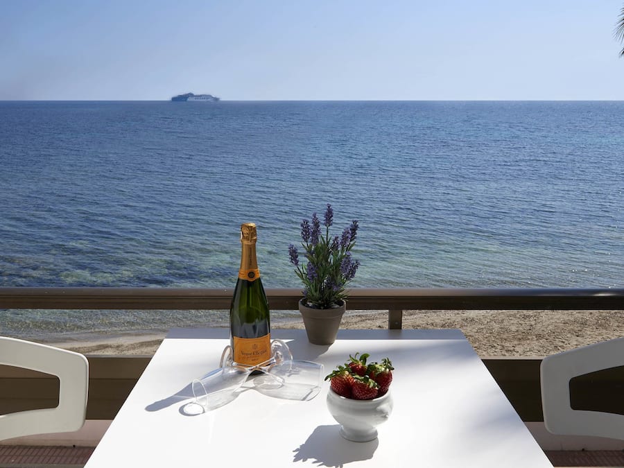 Apartamento, 2 quartos, varanda, vista para o mar | Vista do quarto