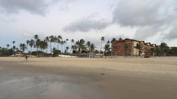 Na praia, autocarro para a praia